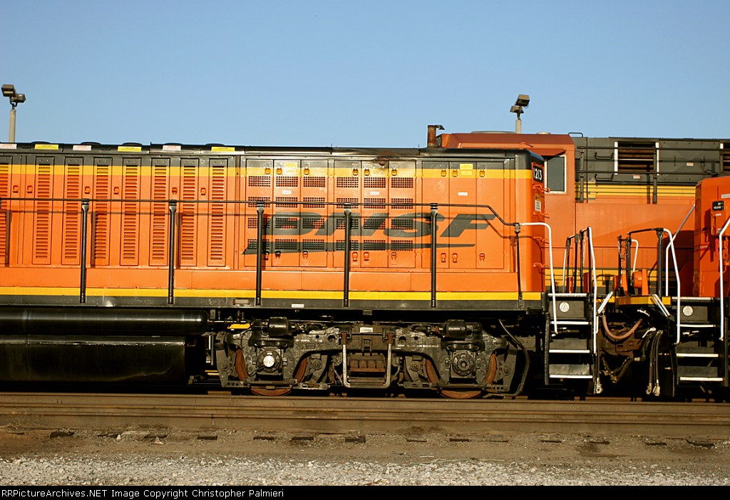 BNSF 1213